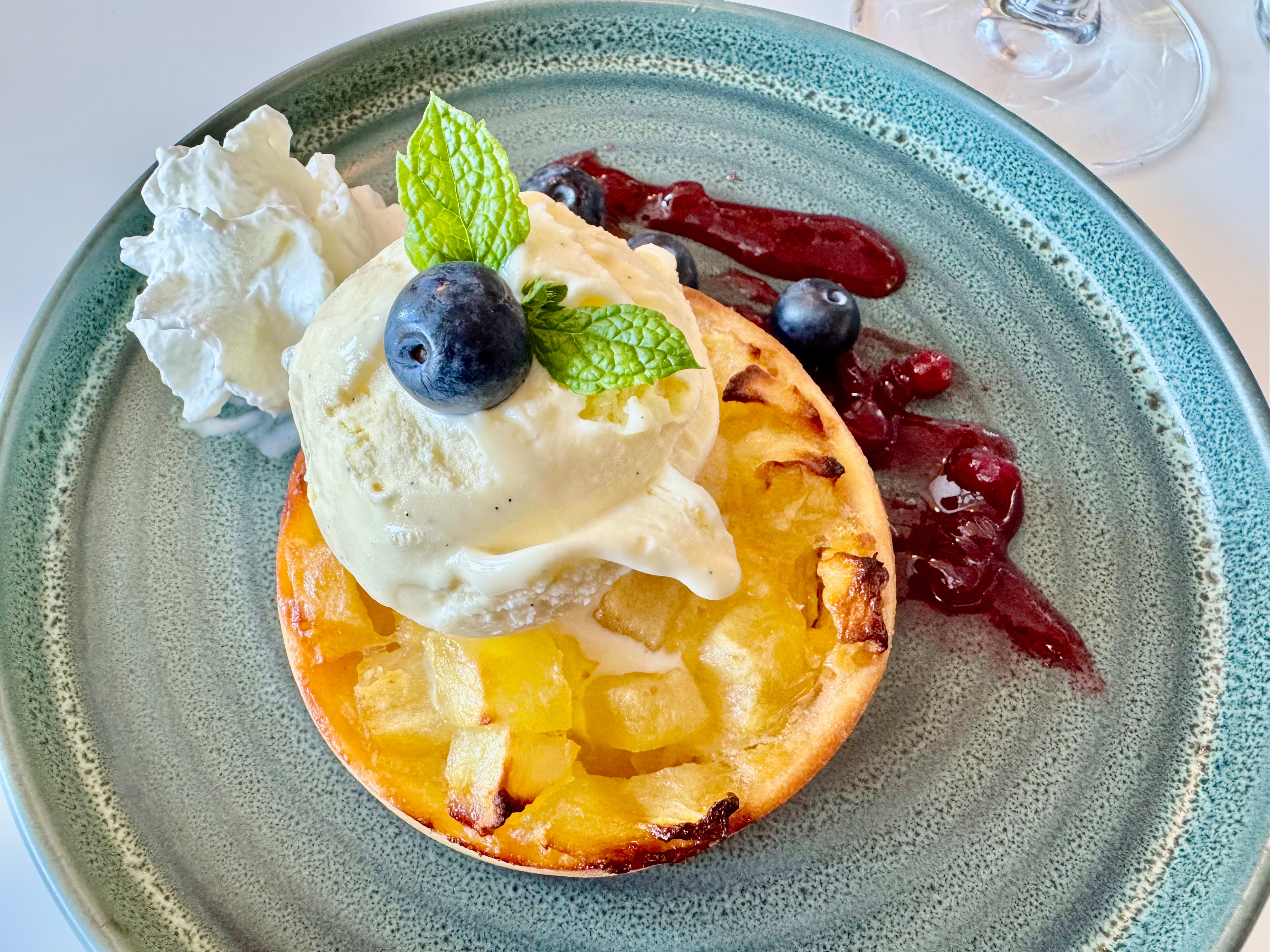 Nevlunghavn Gjestgiveri er et romantisk sted med skuffende mat