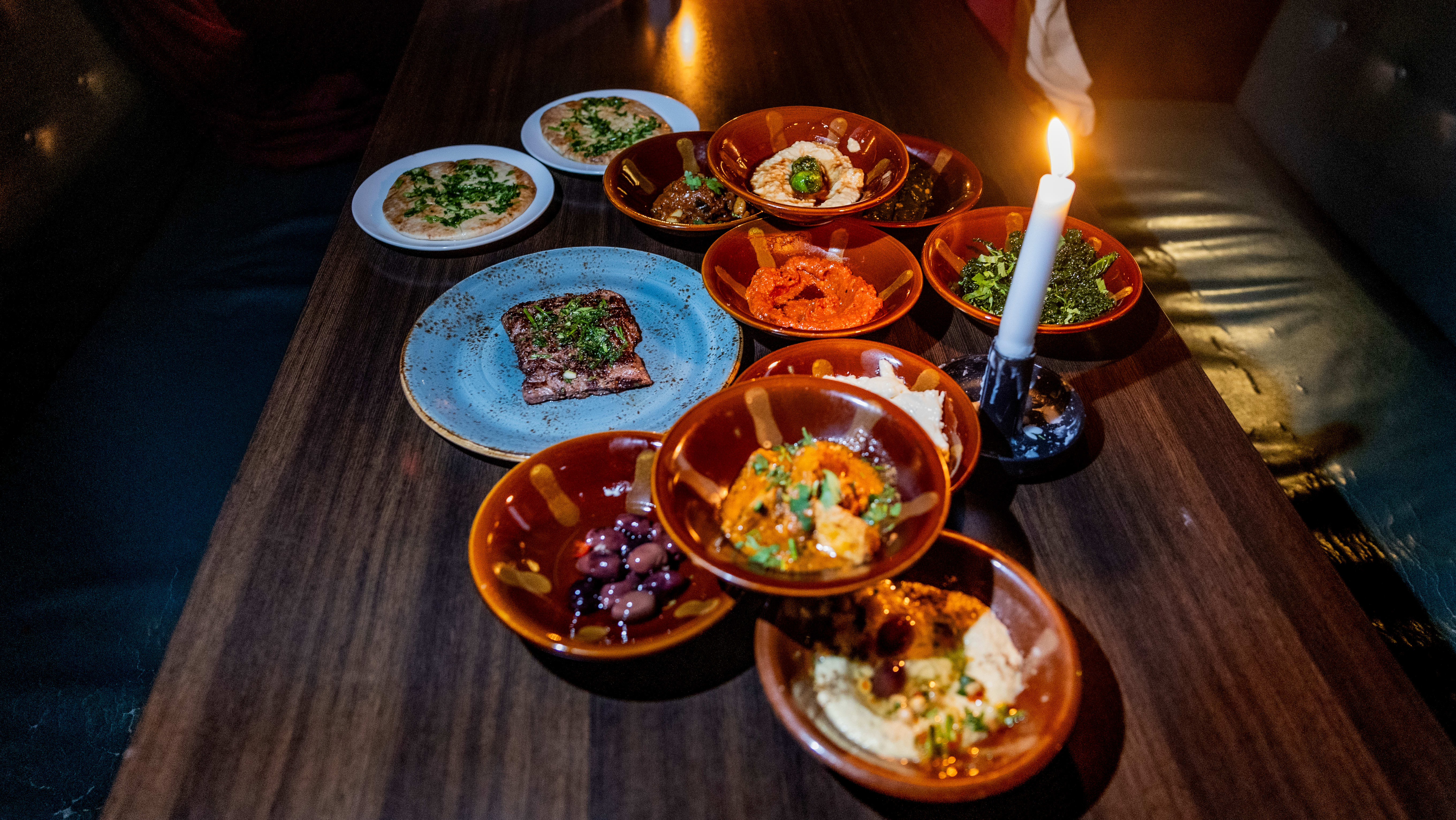 Meze i Oslo? Her spiser du småretter fra Midtøsten.