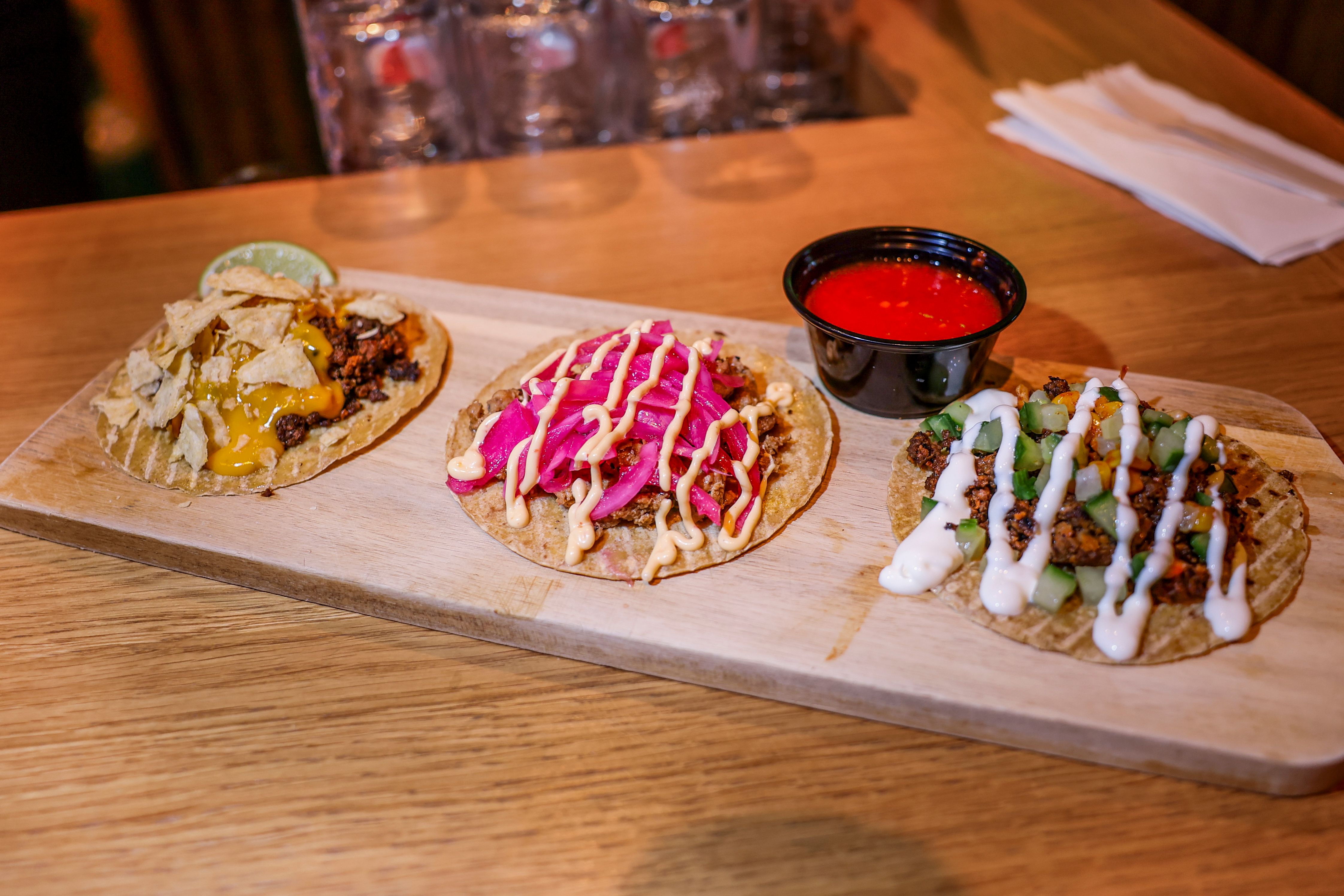 Los Tacos har billig øl og én god rett