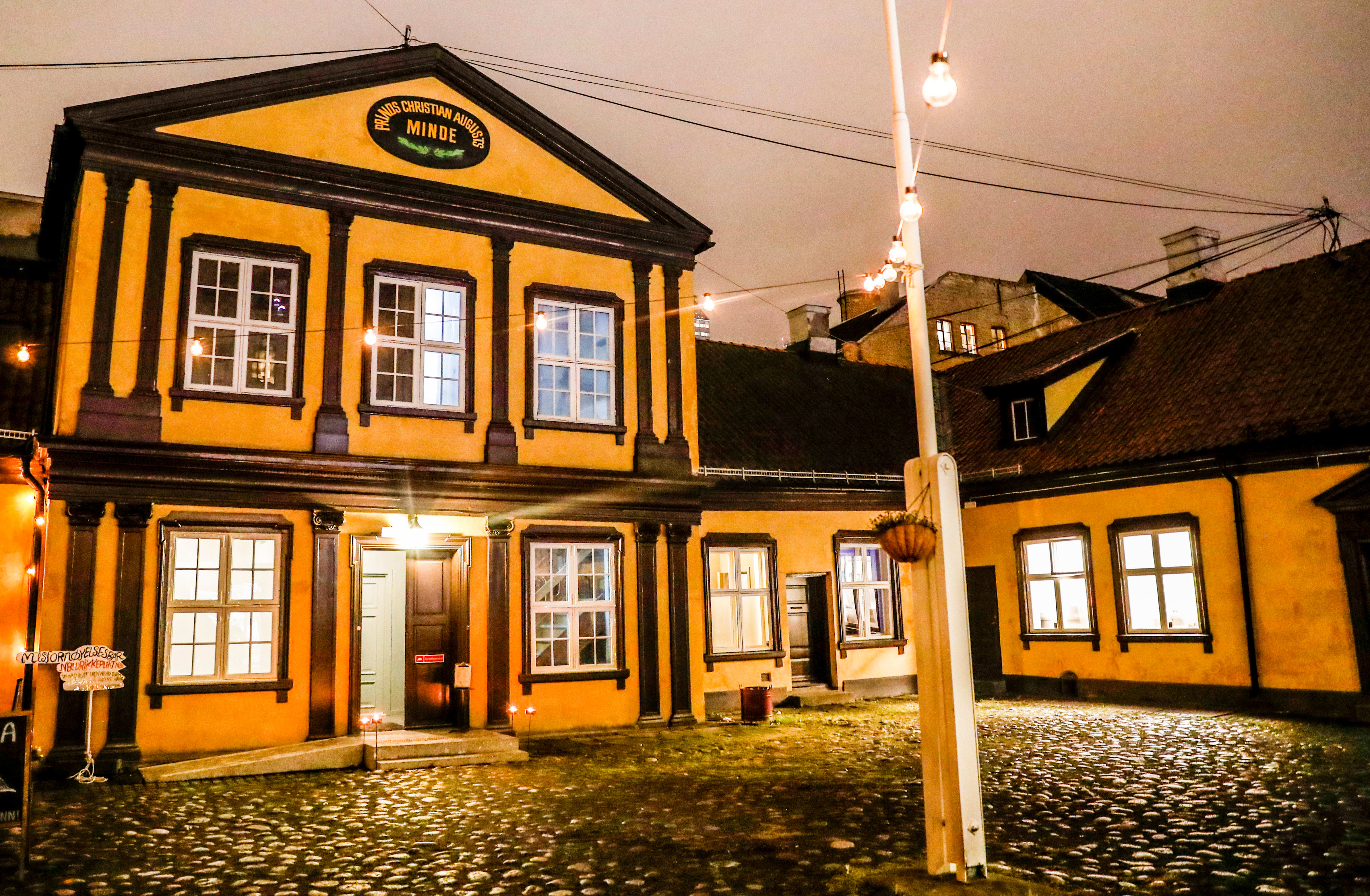 Mange restauranter, kafeer og barer åpner i Oslo i 2023. Disse gleder ...