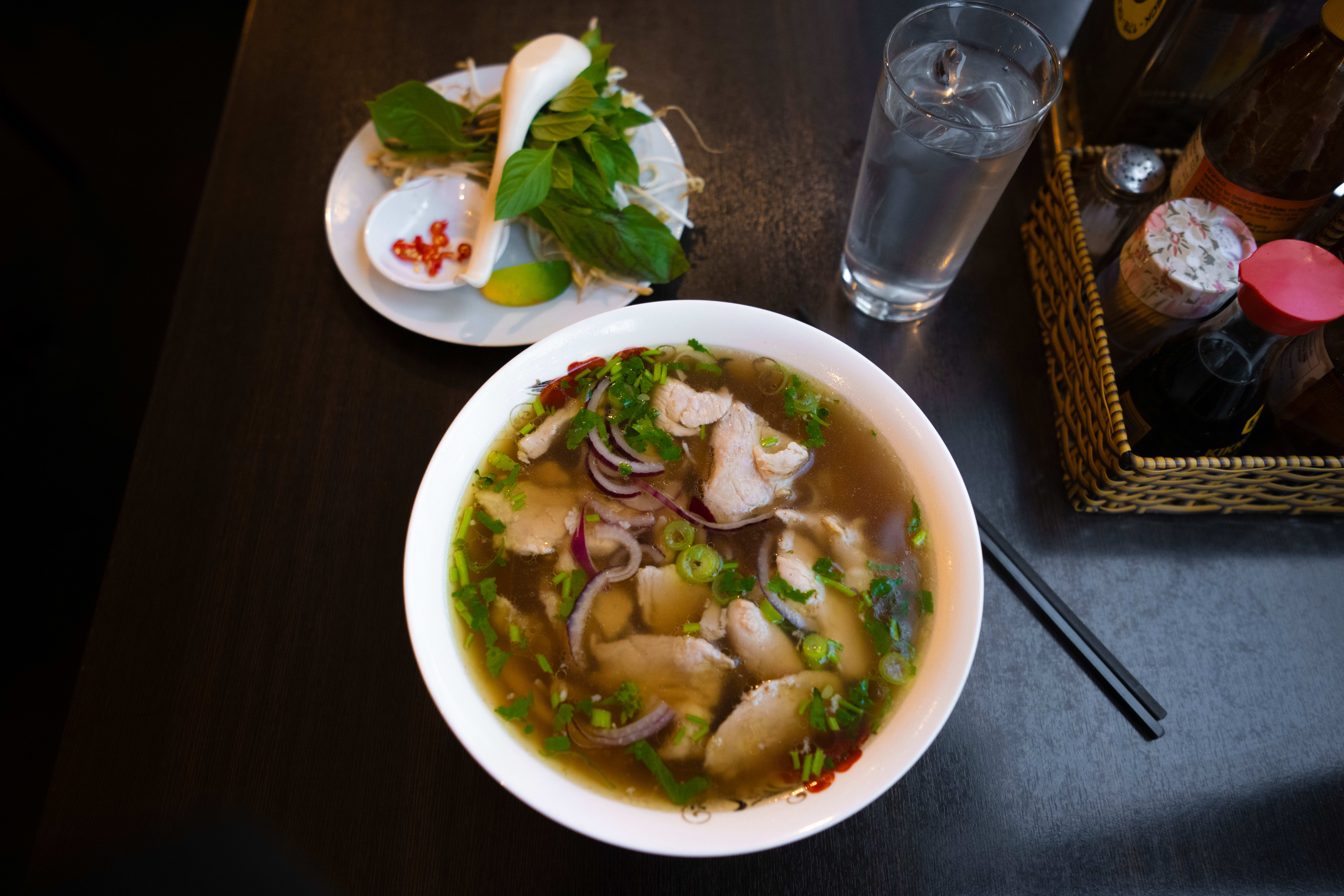 Pho, fåh, fah eller po? Her kan du spise deilig vietnamesisk nudelsuppe.