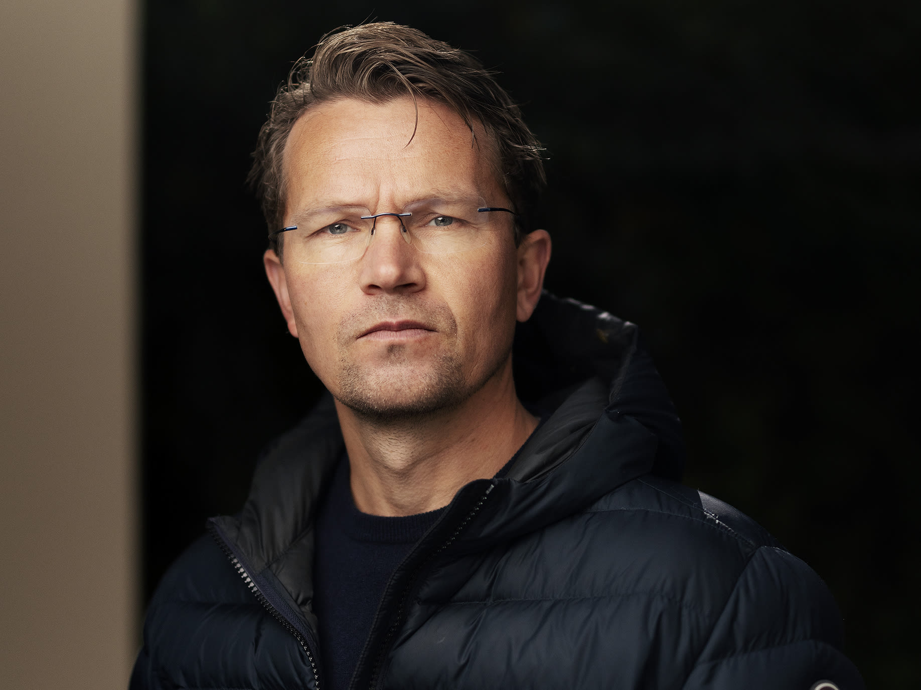 Martin Bech Holte - Landet som ble for rikt — Fordel