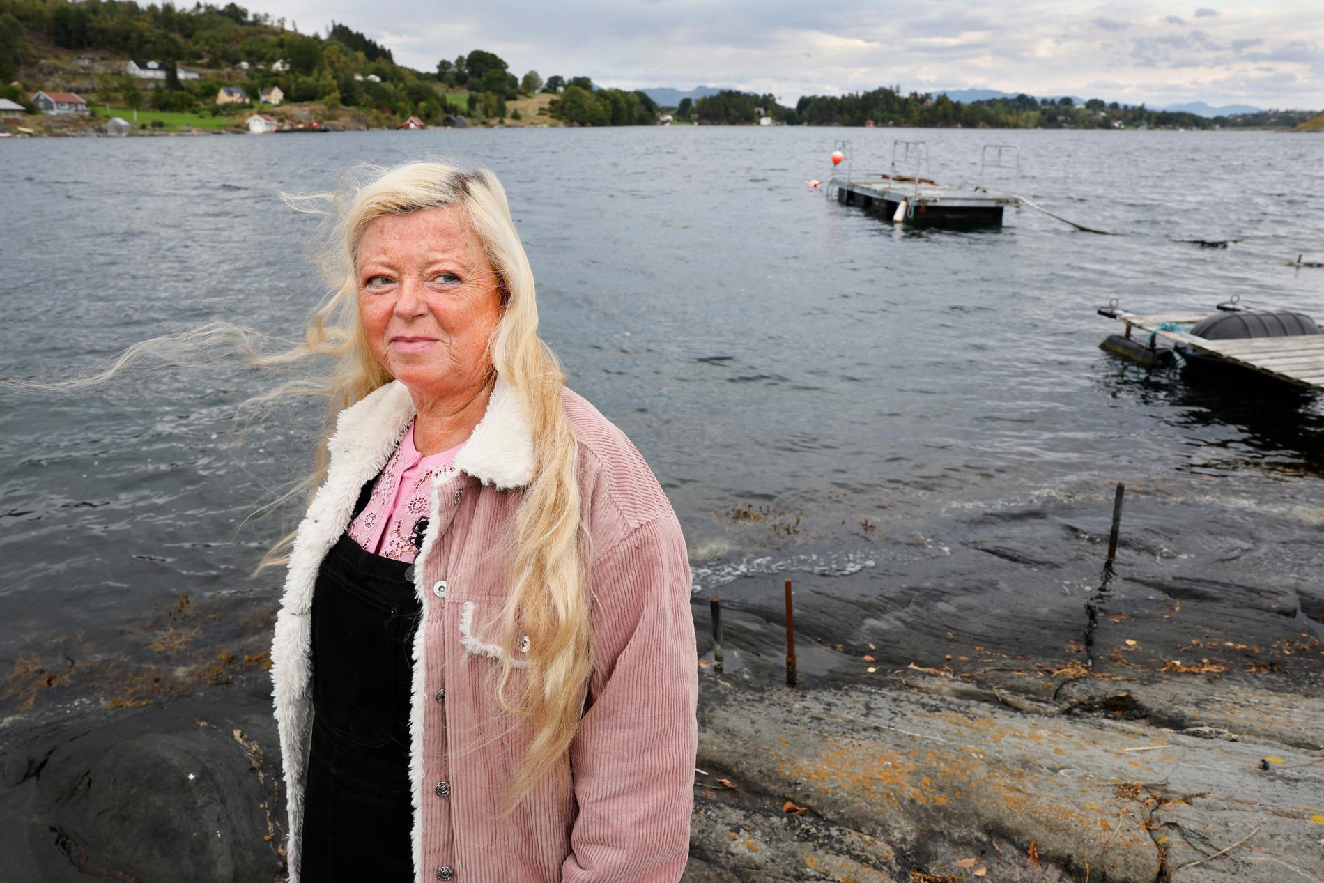 46 år gammel skled Liv på et svaberg og brakk armen. De neste tolv ... 46 år gammel skled Liv på et svaberg og brakk armen. De neste tolv ...