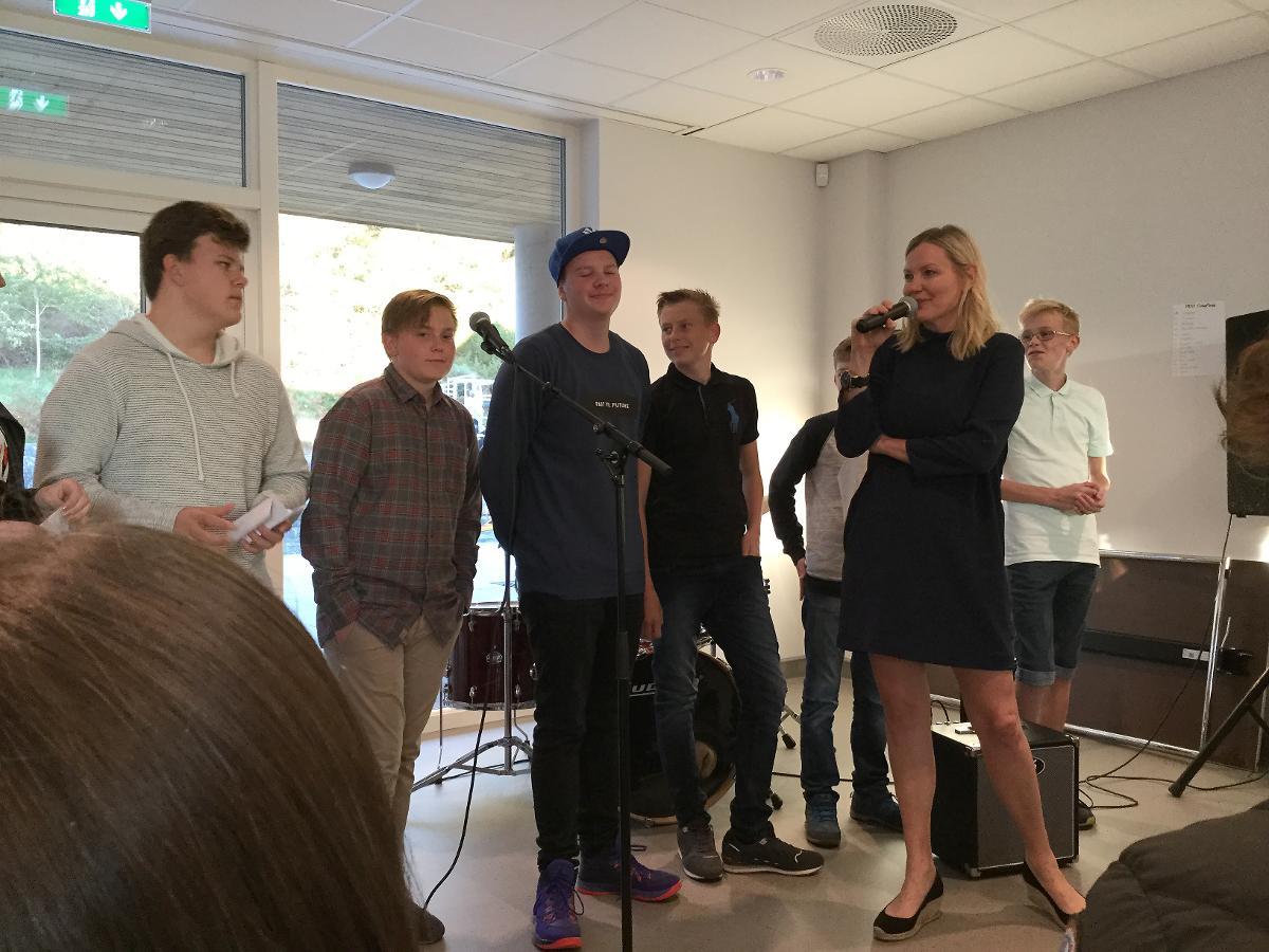 Endeleg var det ungdomsskulen sin tur Endeleg var det ungdomsskulen sin tur