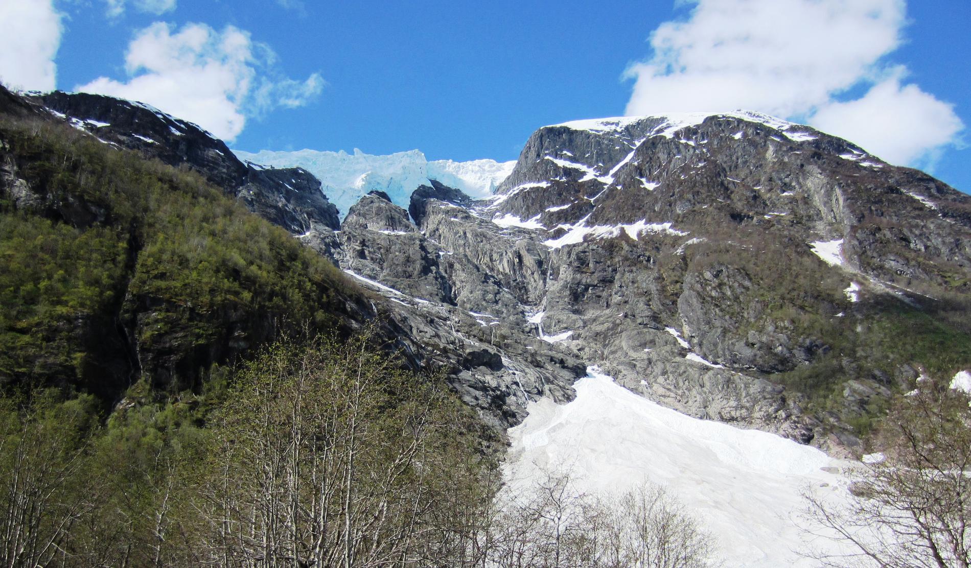 Fallulykke ved Jostedalsbreen Fallulykke ved Jostedalsbreen