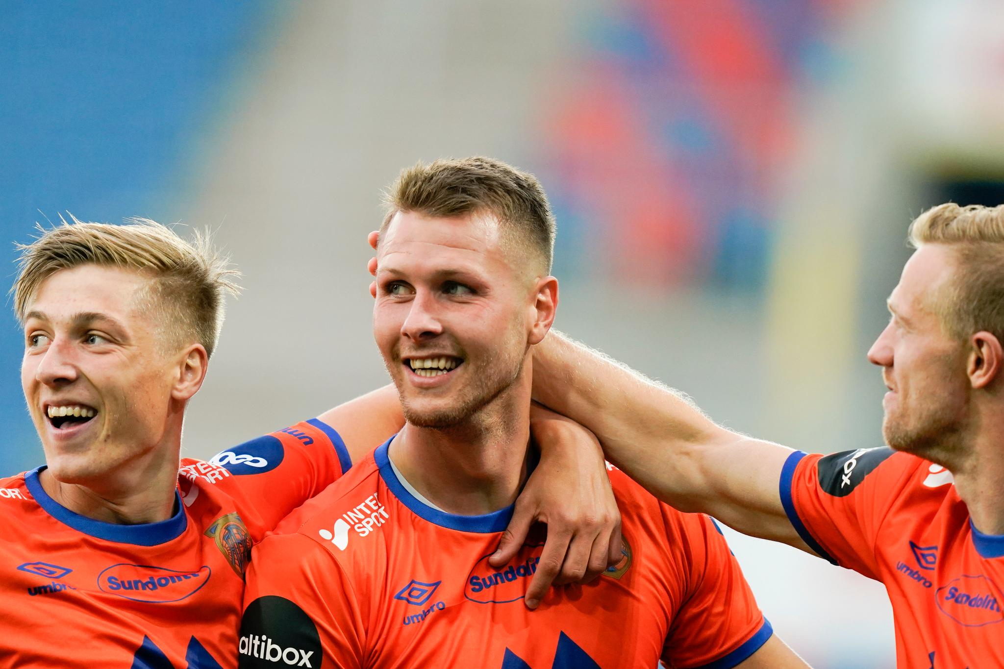AaFK gikk mot sin første trepoenger. Så glapp det på få minutter. AaFK gikk mot sin første trepoenger. Så glapp det på få minutter.
