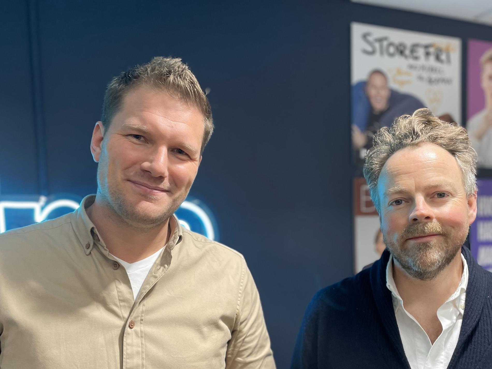 Simon Stisen: «Du er en konservativ kristen, men blir forelsket i menn» Simon Stisen: «Du er en konservativ kristen, men blir forelsket i menn»