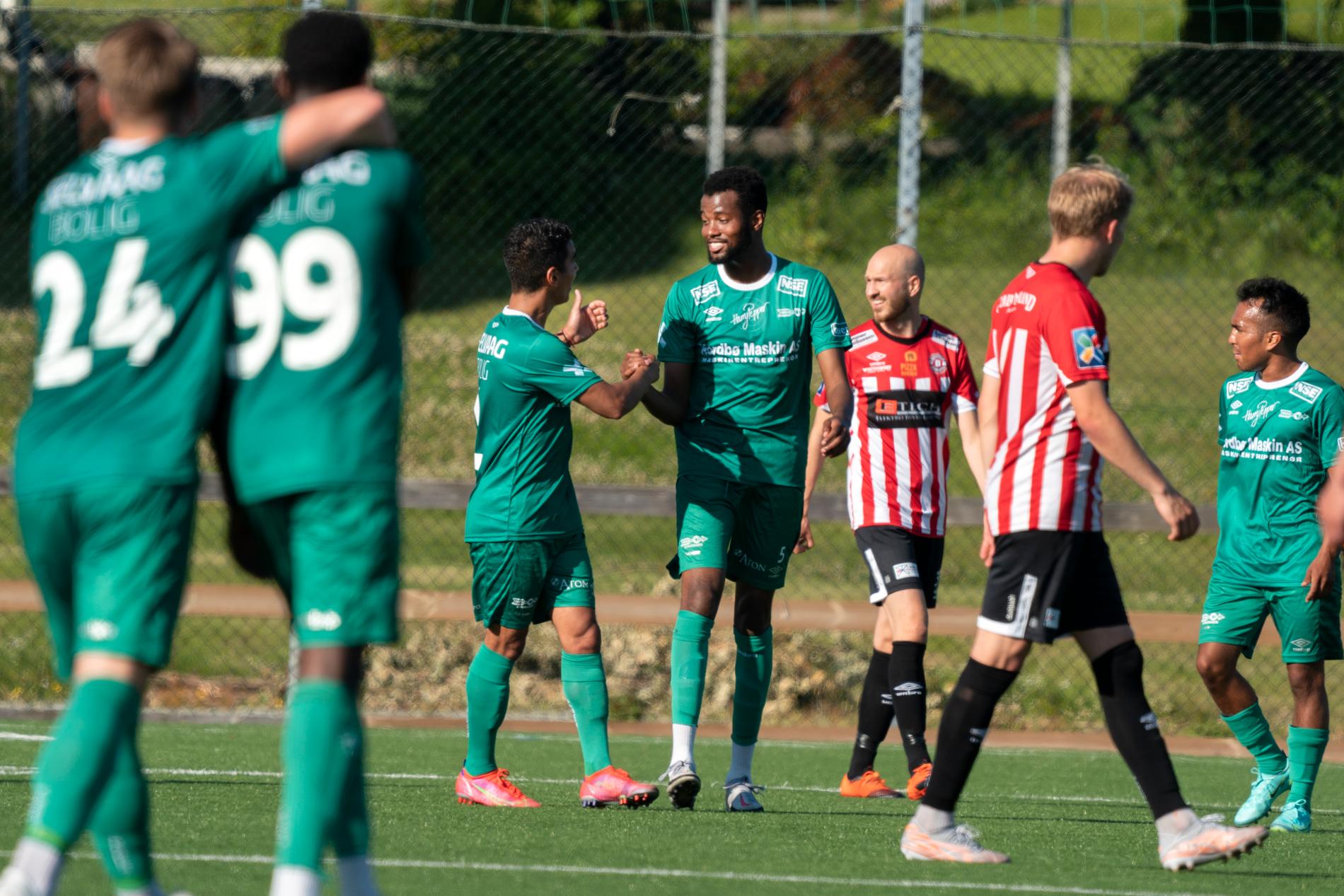 Spilte på lag med RBK-stjernene: Nå er han storscorer for lokal klubb Spilte på lag med RBK-stjernene: Nå er han storscorer for lokal klubb