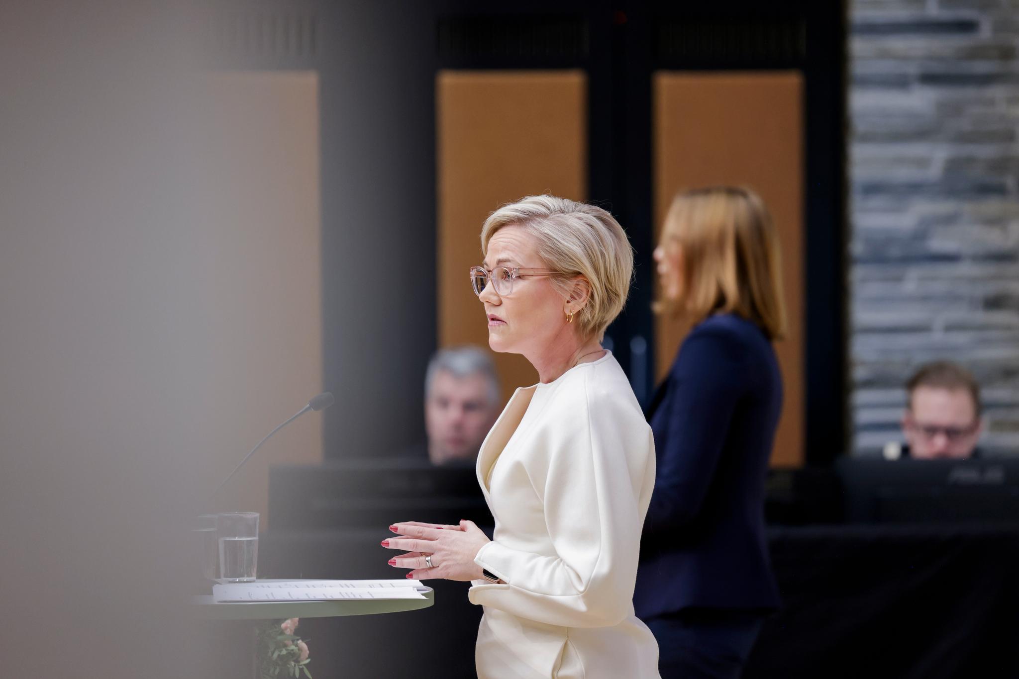 Jubel og lettelse over at akuttkirurgien og fødetilbudet i Lofoten og ... Jubel og lettelse over at akuttkirurgien og fødetilbudet i Lofoten og ...