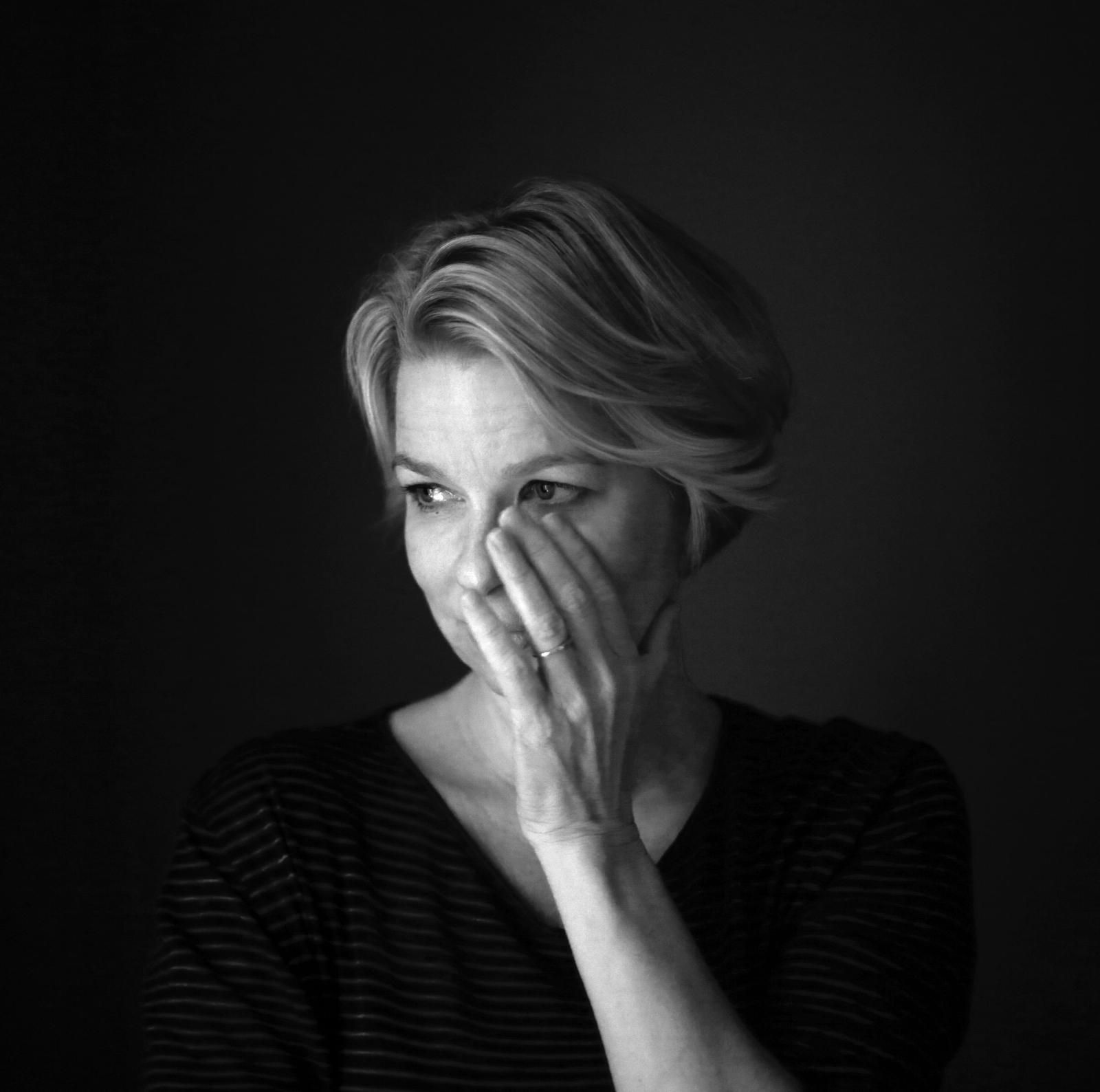 Linn Ullmann har lett i minnene fra barndommen med mor og far. Det ble ... Linn Ullmann har lett i minnene fra barndommen med mor og far. Det ble ...