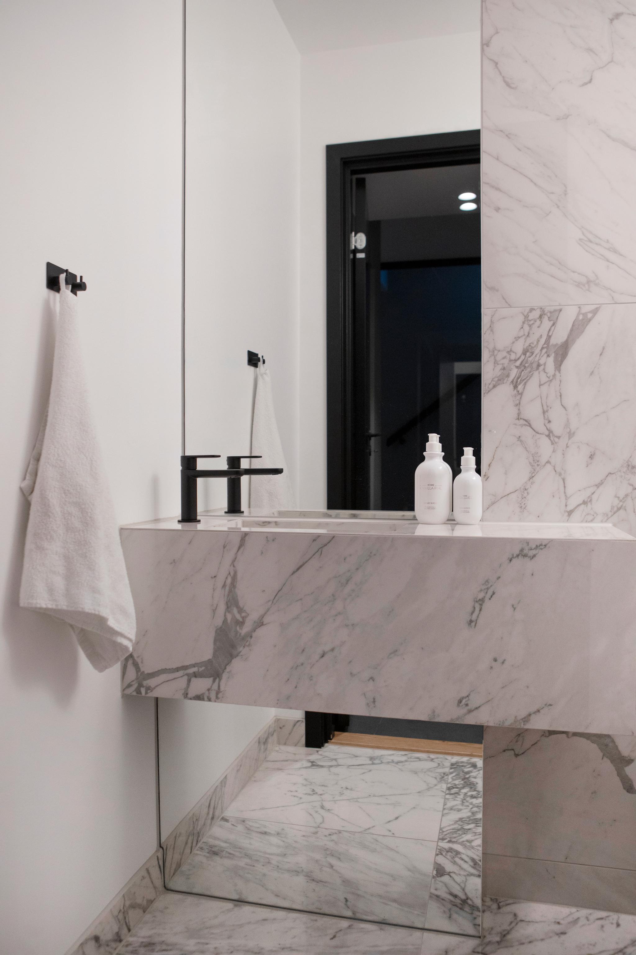Bygget om gammelt hus i skogkanten: – Vi ville ha et hus som skilte seg ... Bygget om gammelt hus i skogkanten: – Vi ville ha et hus som skilte seg ...