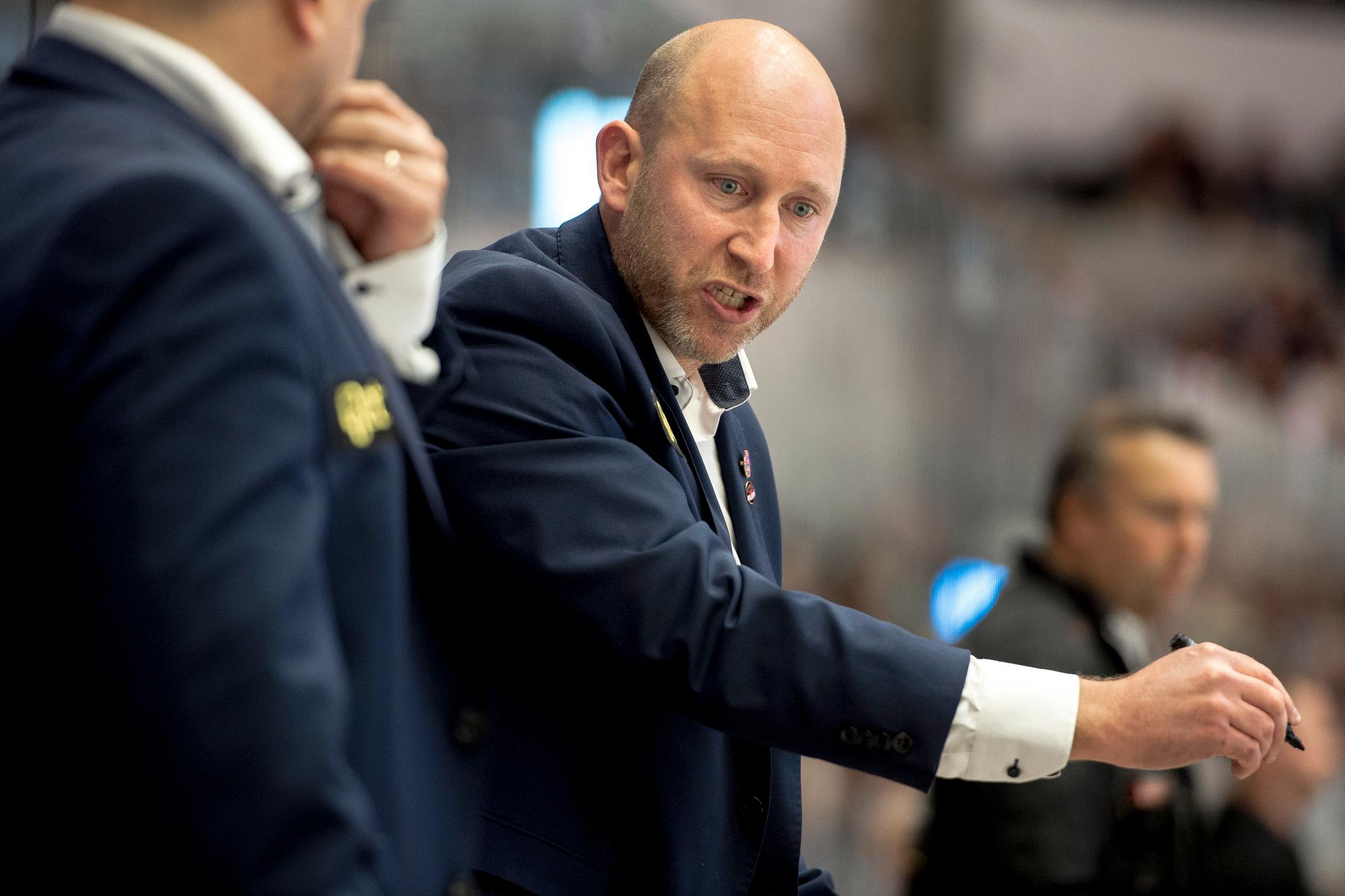 Oilers-treneren: – Vi var rett og slett sløve Oilers-treneren: – Vi var rett og slett sløve