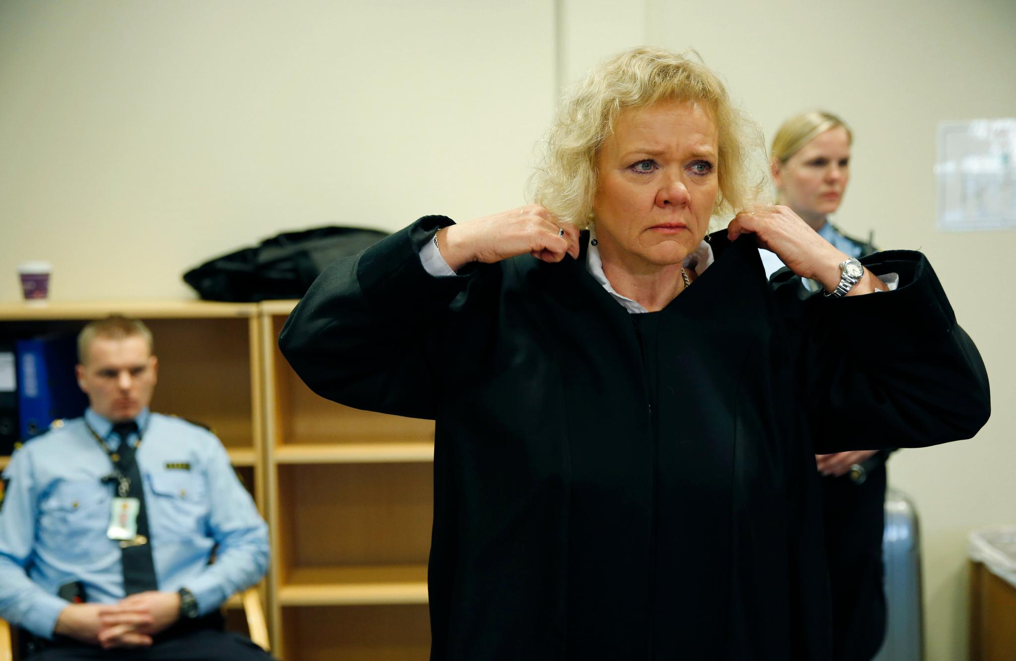 Kultur- og medietopp siktet for flere voldtekter Kultur- og medietopp siktet for flere voldtekter