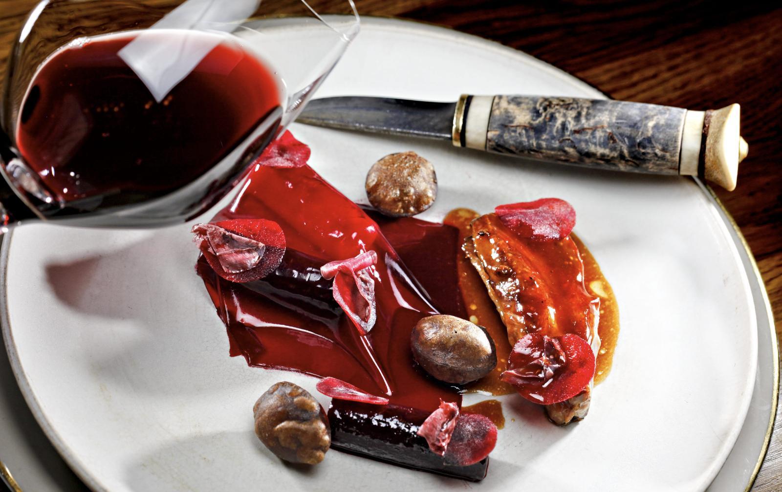 Toppkokkene tror på tre stjerner til Maaemo Toppkokkene tror på tre stjerner til Maaemo
