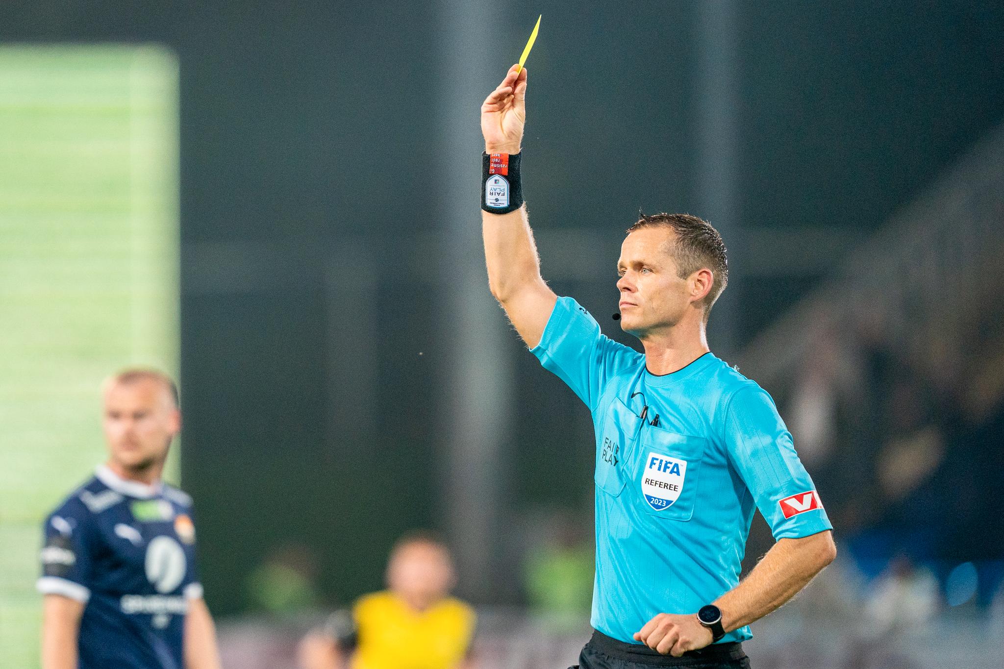 Kjetil Knutsen langer ut mot dommeren etter ellevill målfest: – Jeg ... Kjetil Knutsen langer ut mot dommeren etter ellevill målfest: – Jeg ...