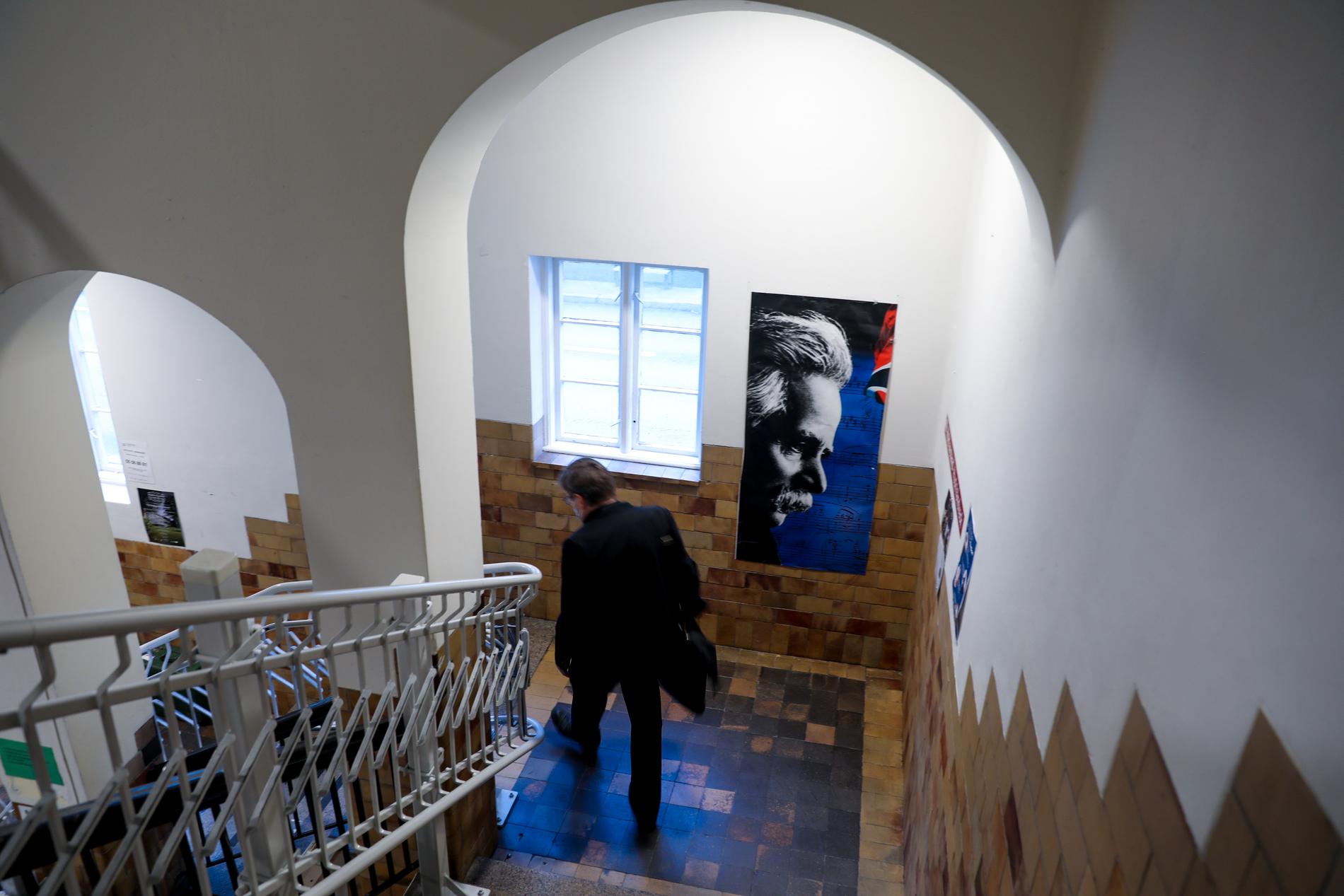 Regjeringen avlyser nok et prestisjebygg i Bergen Regjeringen avlyser nok et prestisjebygg i Bergen