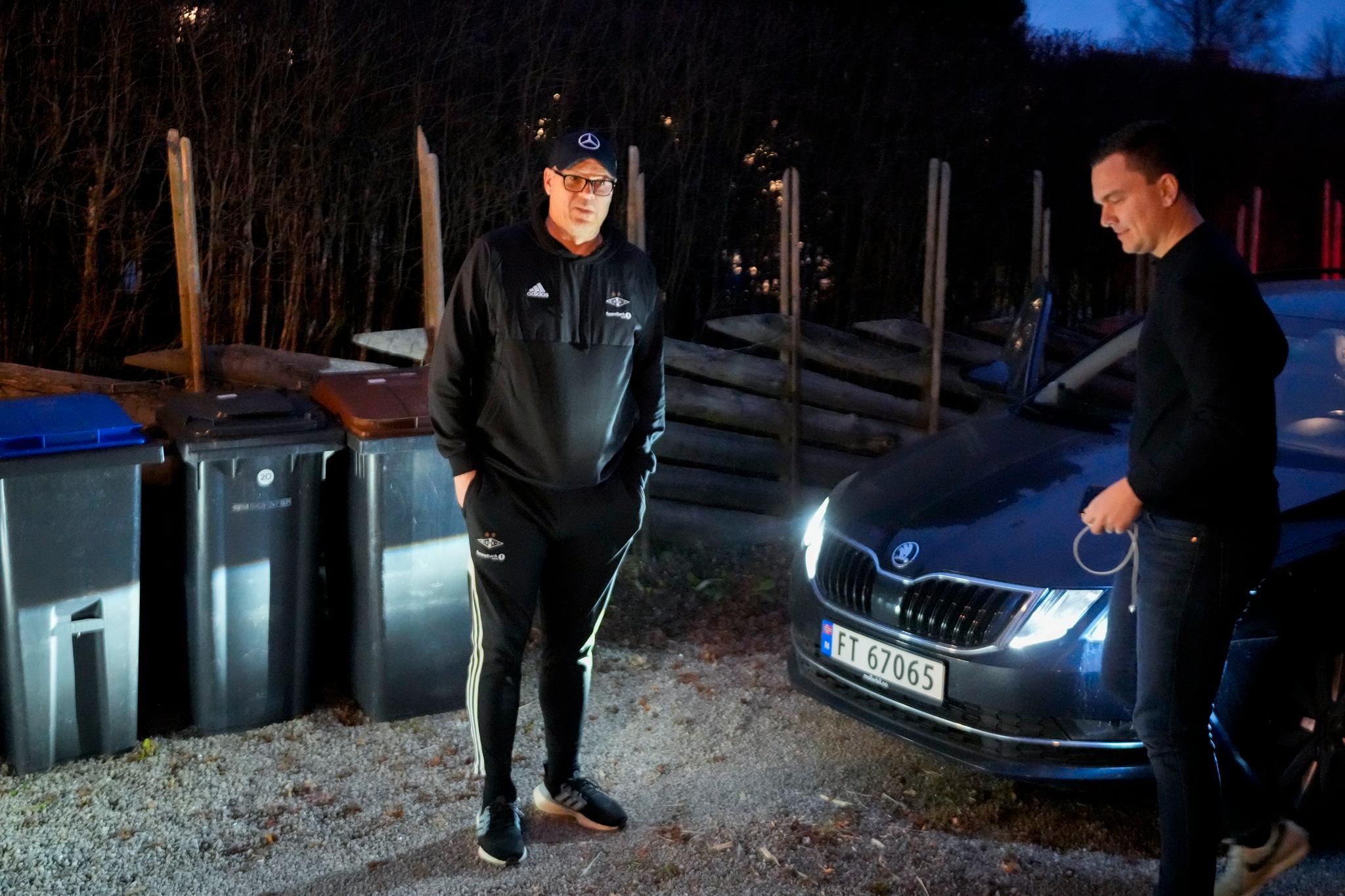 Her er Rekdal hjemme etter sitt første RBK-år. Nå åpner han opp: – Det ... Her er Rekdal hjemme etter sitt første RBK-år. Nå åpner han opp: – Det ...