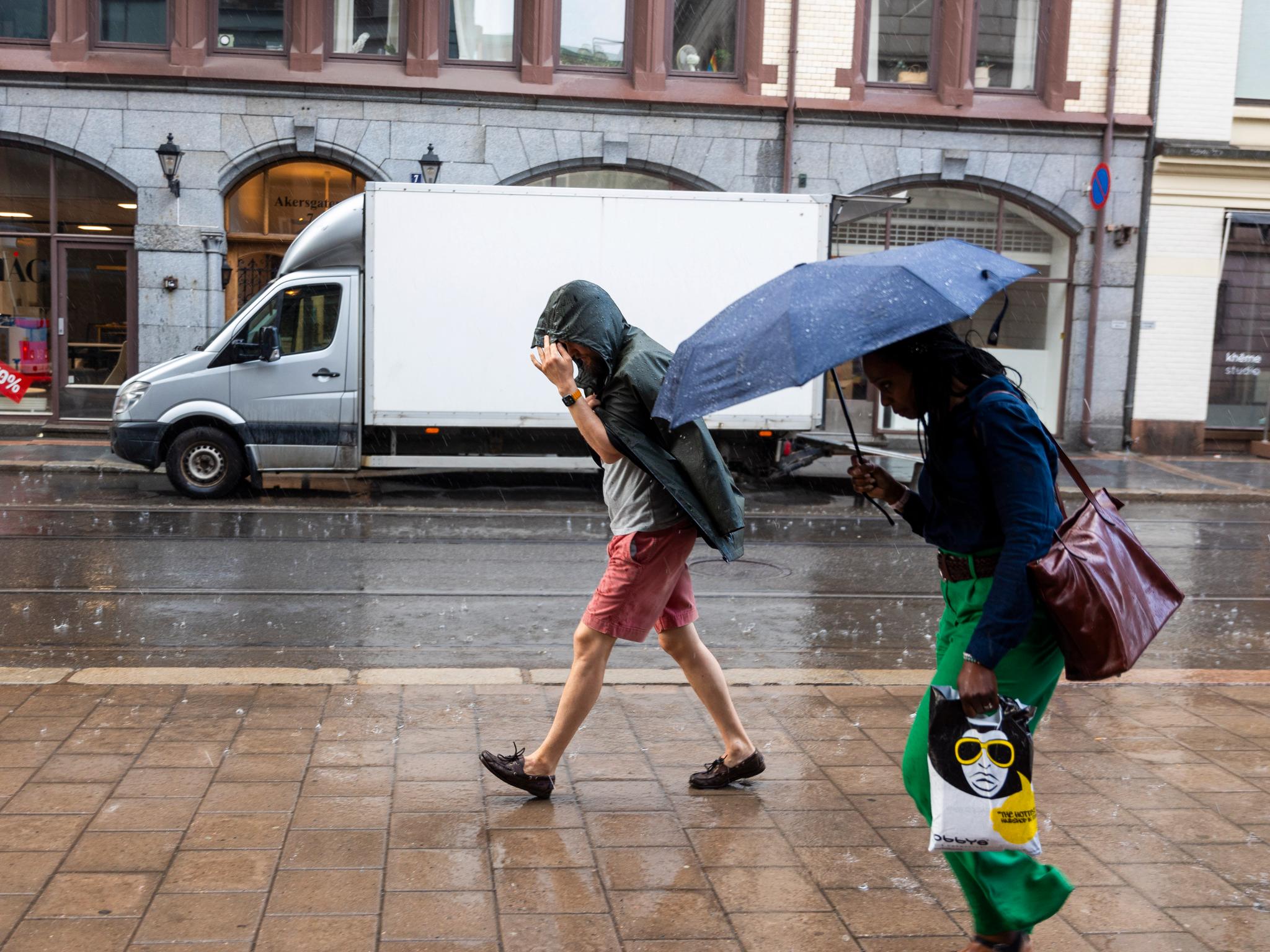 Vær: Nyt sommerværet i Oslo på torsdag. Helgeværet blir regnfullt. Vær: Nyt sommerværet i Oslo på torsdag. Helgeværet blir regnfullt.