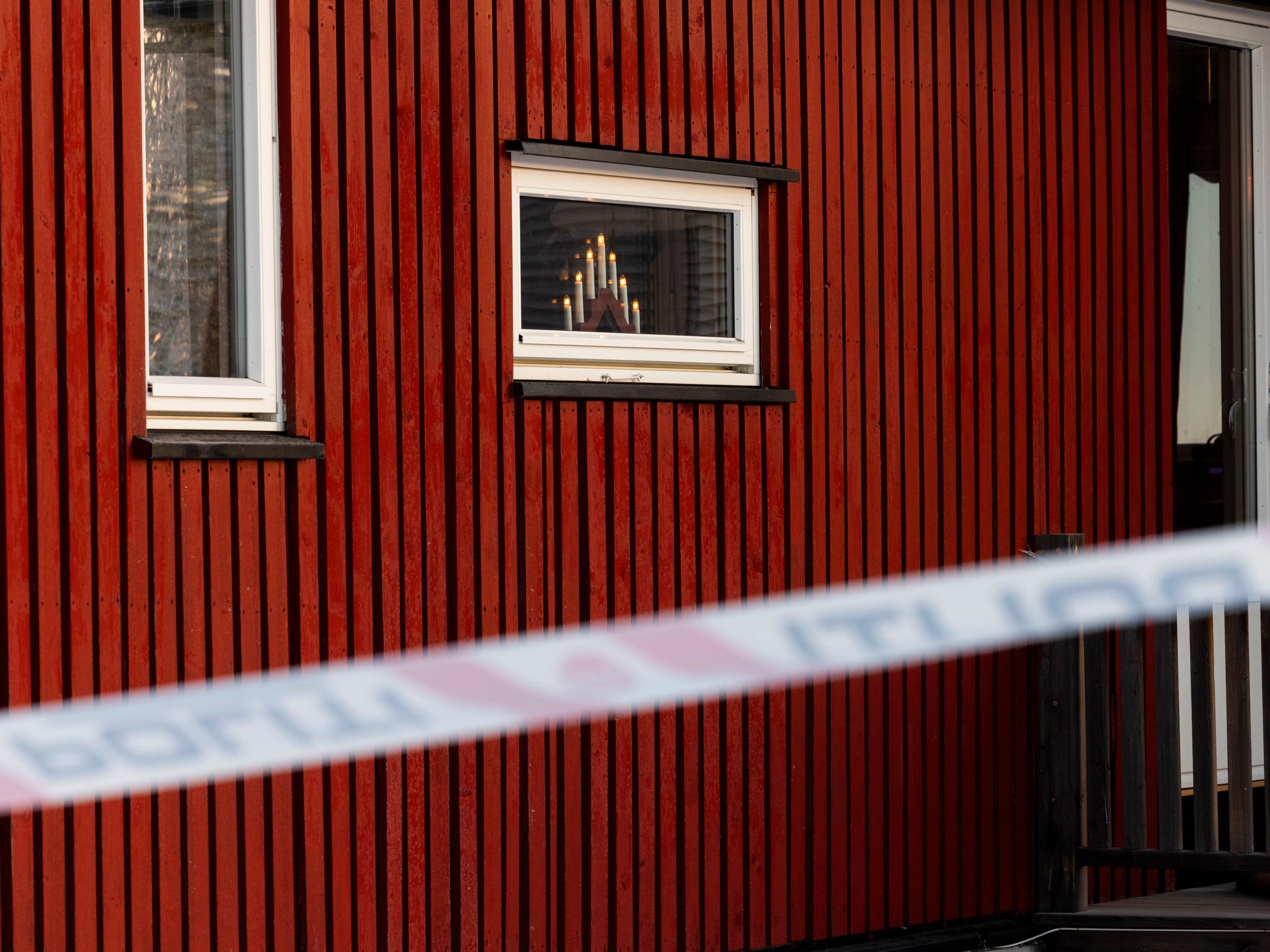 Drapene i Gjerdrum: Politiet ber om fire nye uker i varetekt for siktede Drapene i Gjerdrum: Politiet ber om fire nye uker i varetekt for siktede